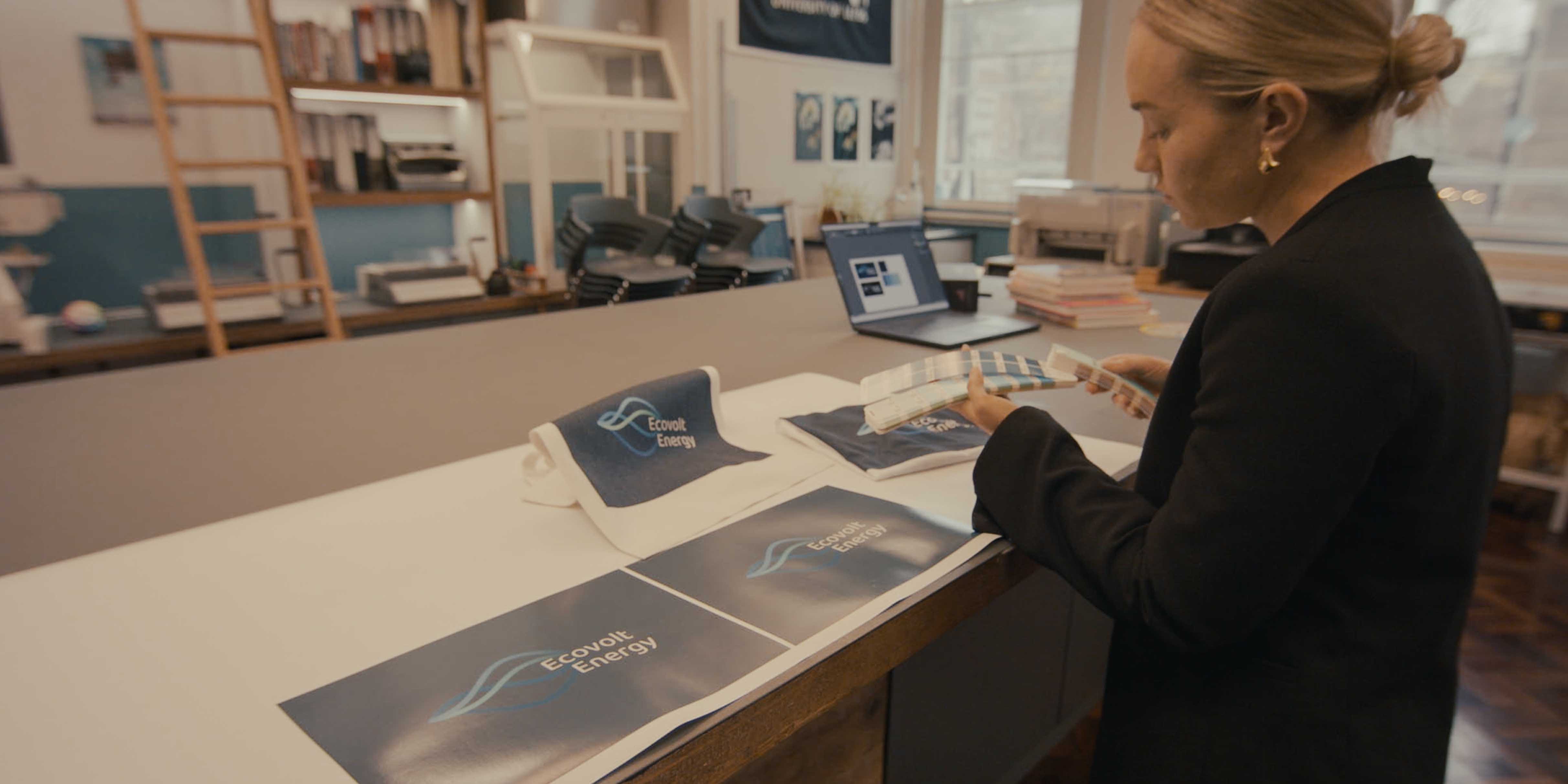 Communicating and Measuring Colour | School of Design | University of Leeds